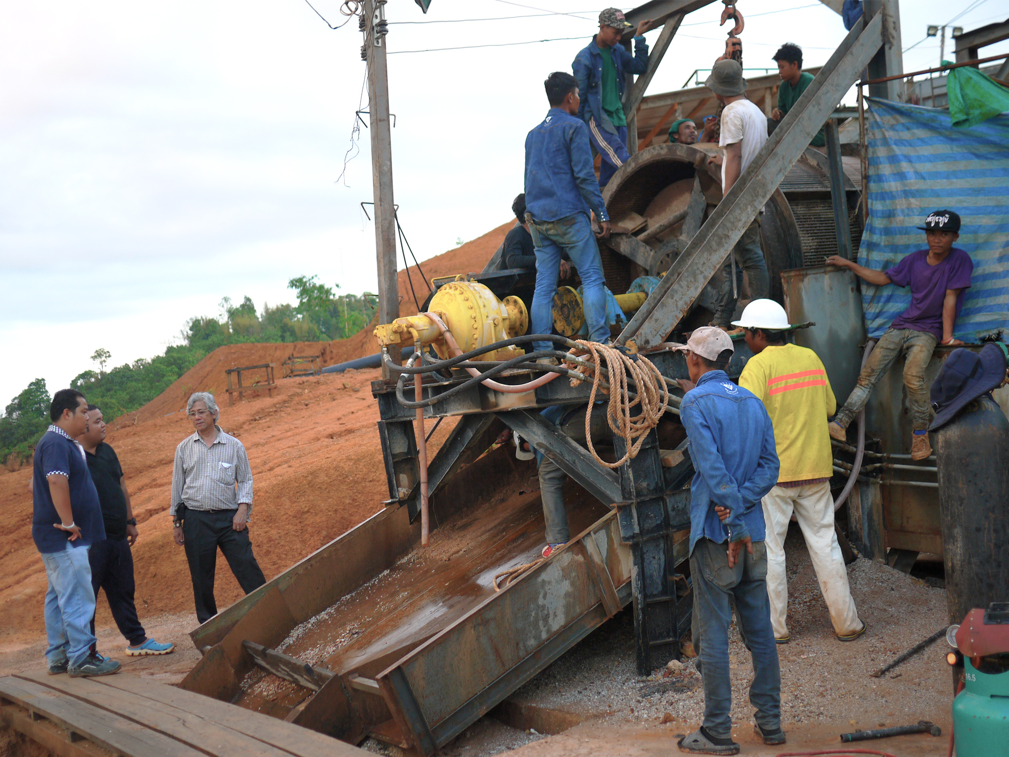 The progress of mining operations in the Republic of Myanmar. – Tongkah ...